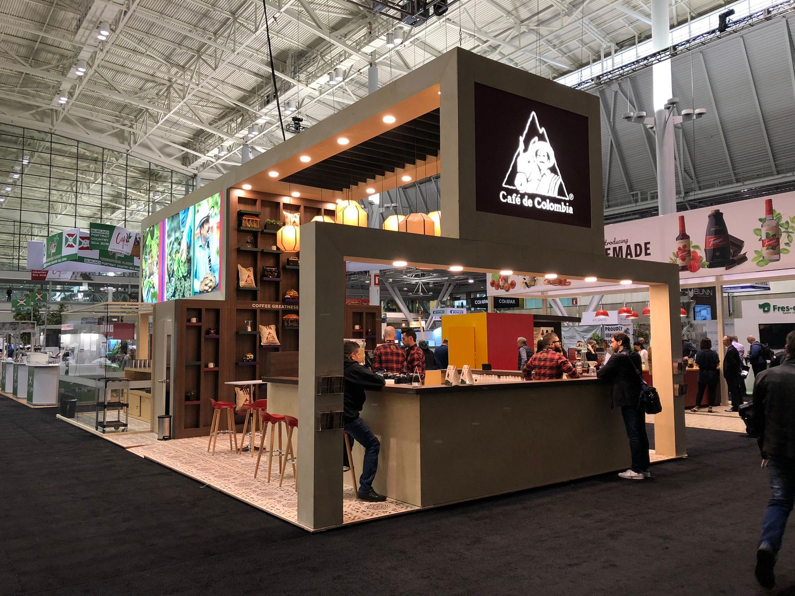 Exhibition booths - Raia & Ikone - International events